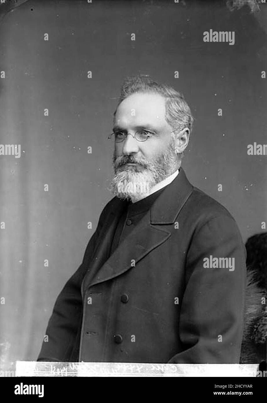 Four crosses hi-res stock photography and images - Alamy