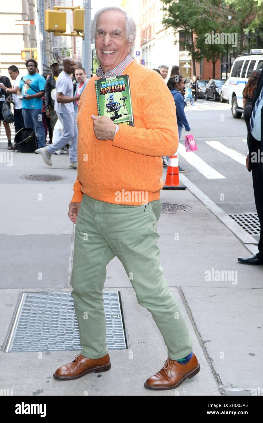 New York - NY - 20190930 Henry Winkler stops by 'Build Series' to talk ...