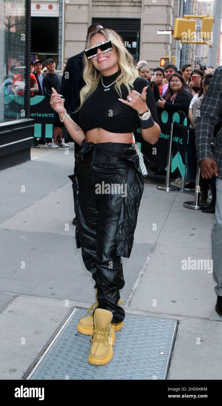 New York - NY - 20190419-Karol G Taking Selfies With Fans at Build ...