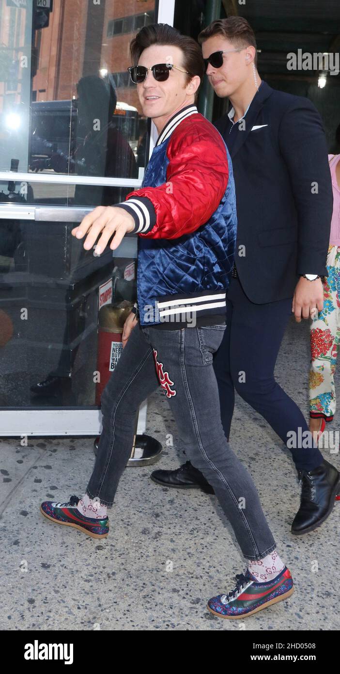 New York - NY - 20190715- Drake Bell Stops by BUILD Series -PICTURED ...