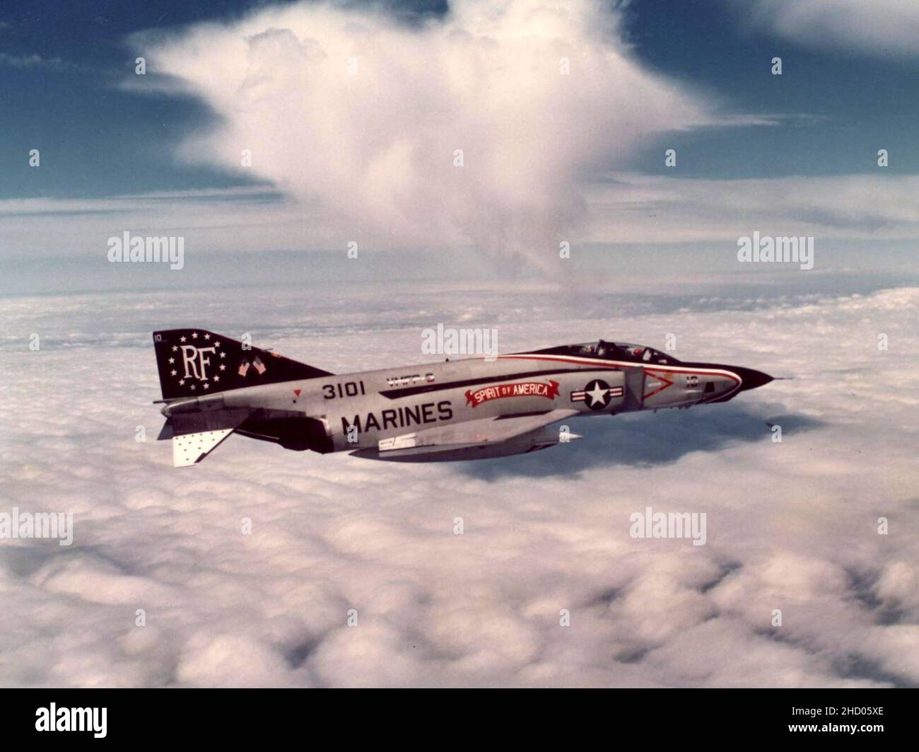 RF-4B of VMPF-3 with bicentennial markings in flight 1976 Stock Photo ...
