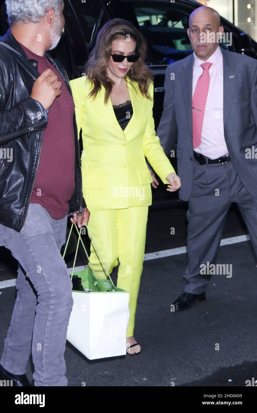 New York - NY - 20191014 Alyssa Milano arrives at Good Morning America ...