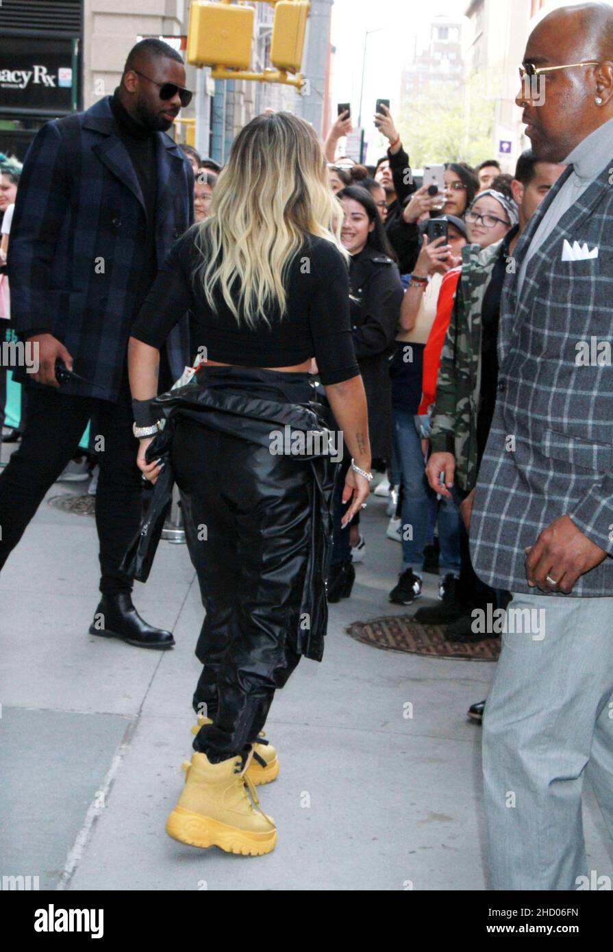 New York - NY - 20190419-Karol G Taking Selfies With Fans at Build ...