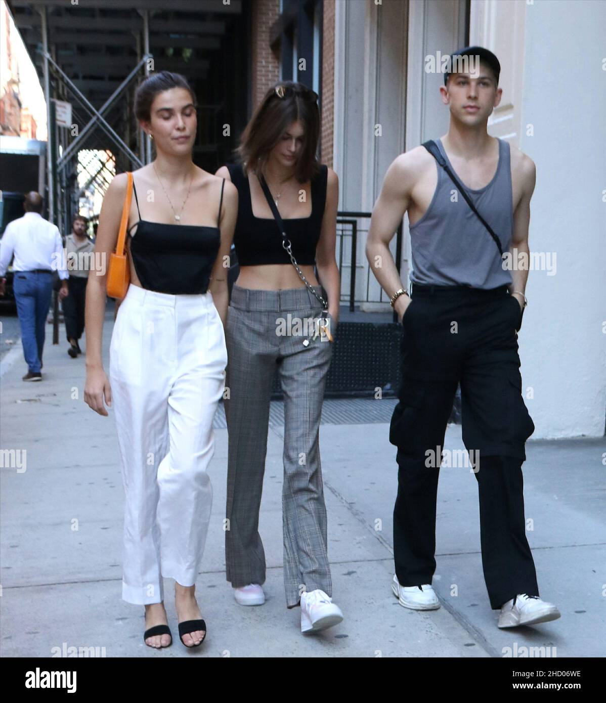 New York - NY - 20190626 Kaia Gerber and Tommy Dorfman walking around ...