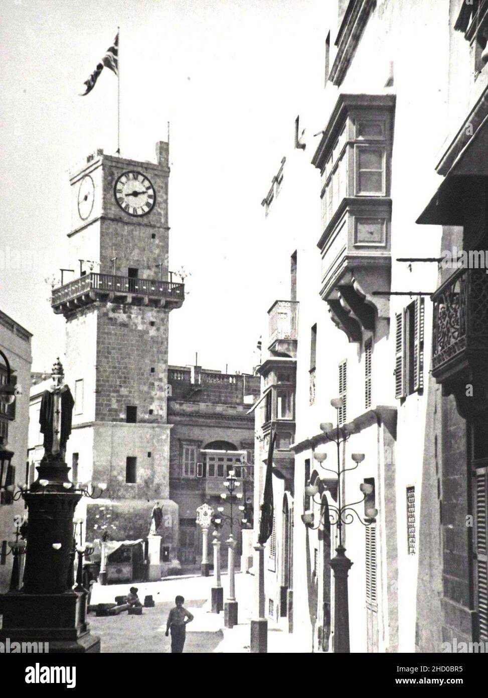 Richard Ellis, Birgu clock tower Stock Photo - Alamy