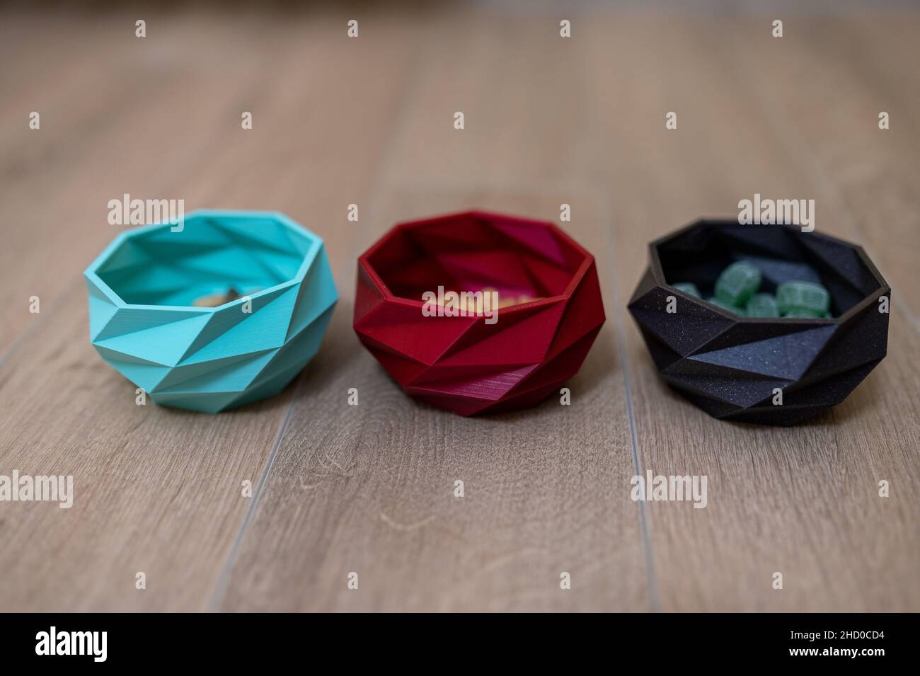 Modern bowls hi-res stock photography and images - Alamy