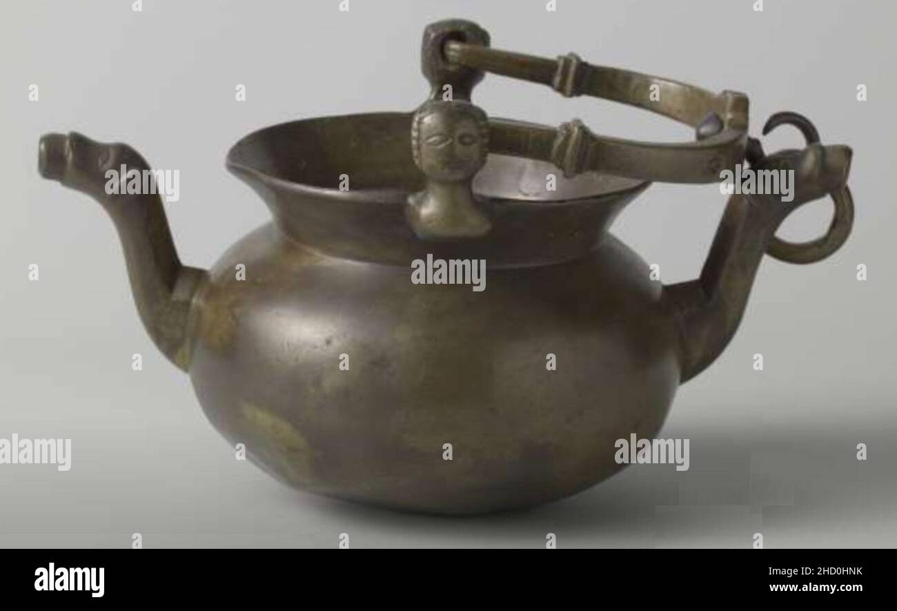 Lavabo vintage hi-res stock photography and images - Alamy
