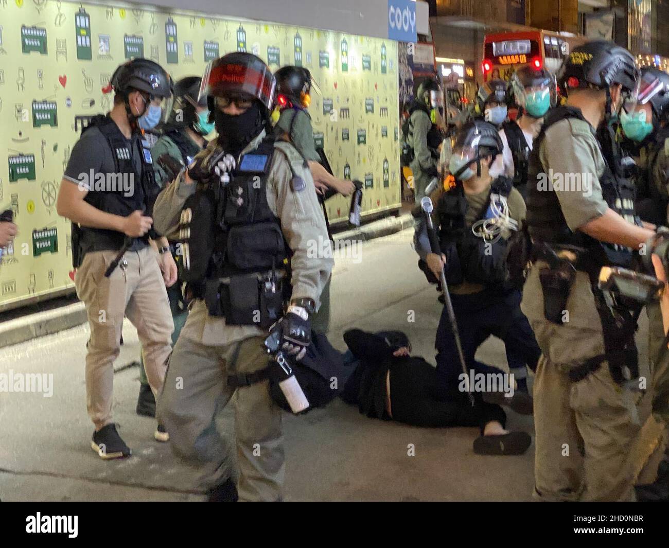 Riot police arrest hi-res stock photography and images - Alamy