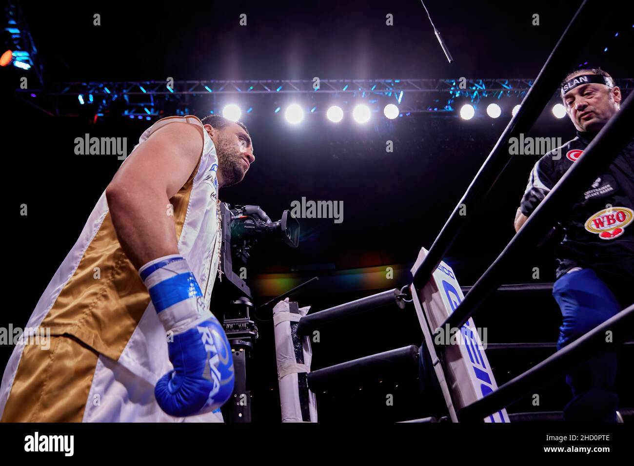 Hollywood, Florida, USA. 1st January, 2022. Viktor Faust vs Lago ...