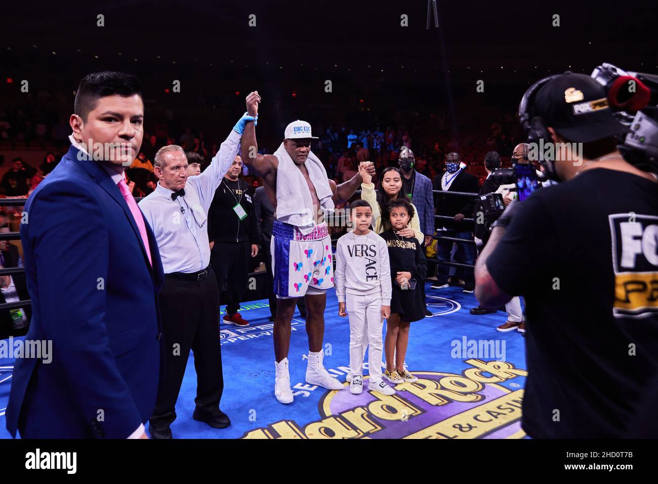 Charles martin boxer hi-res stock photography and images - Alamy