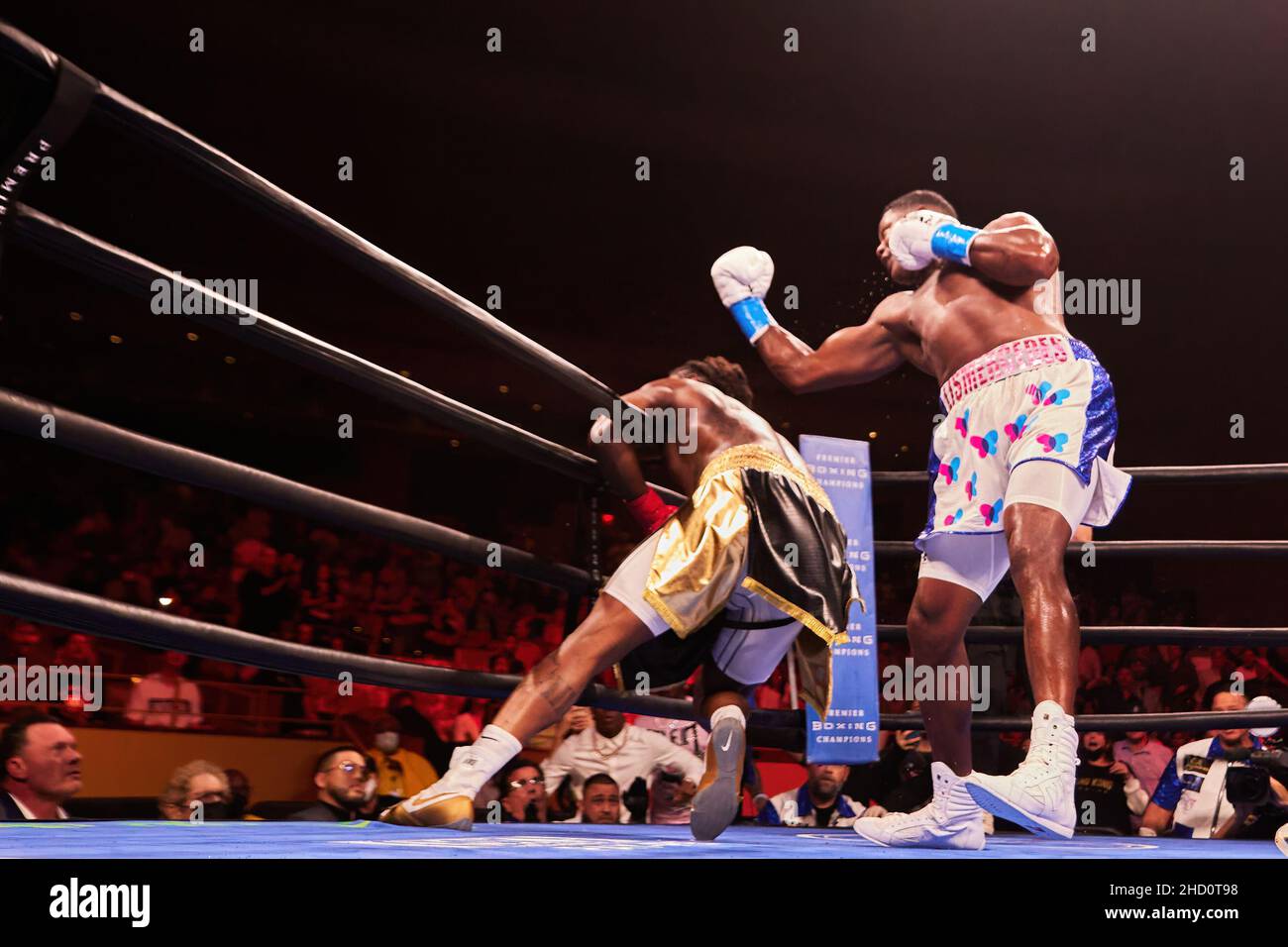 Charles martin boxer hi-res stock photography and images - Alamy