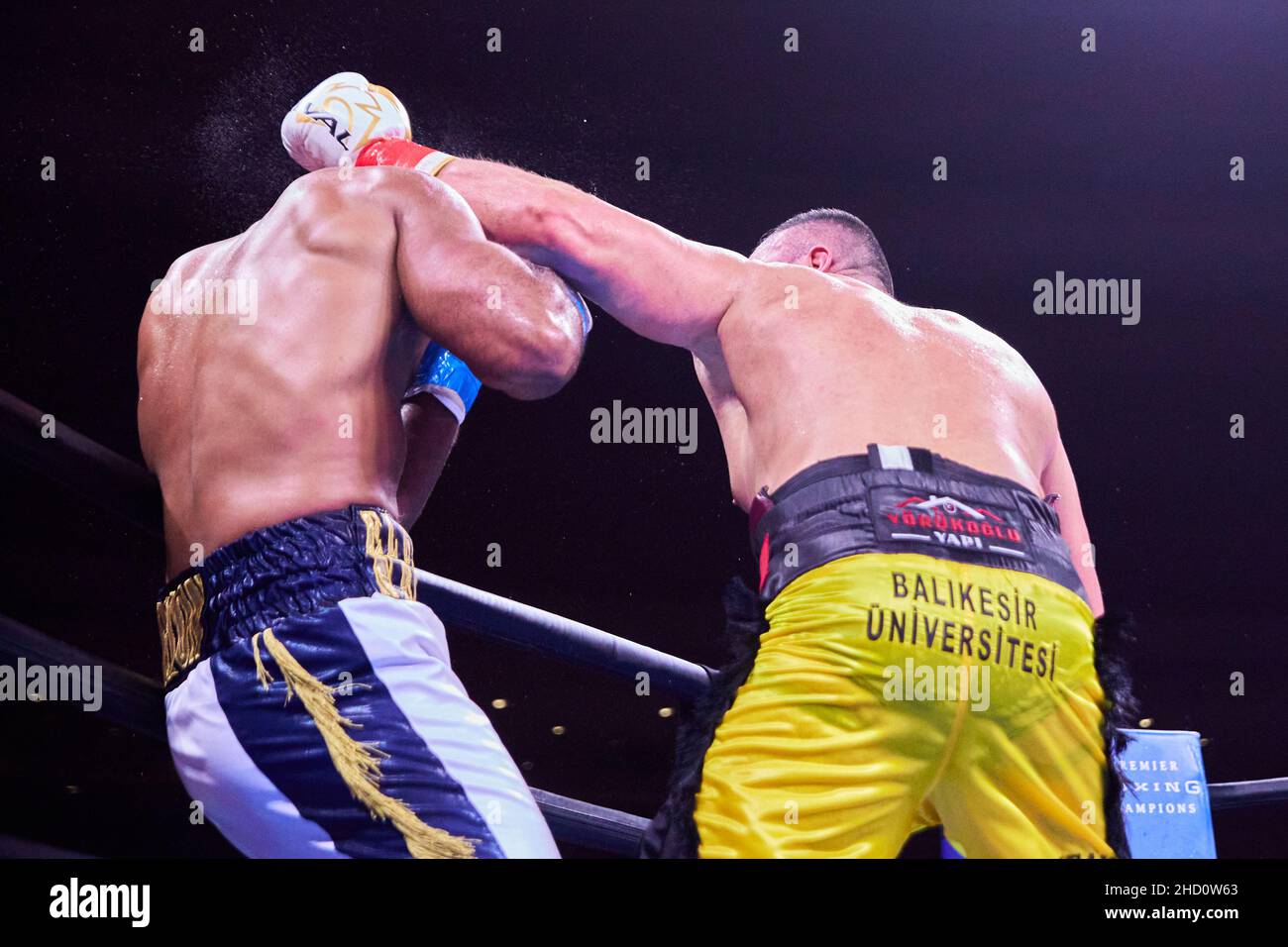 Hollywood, Florida, USA. 1st January, 2022. Gerald Washington vs Ali ...