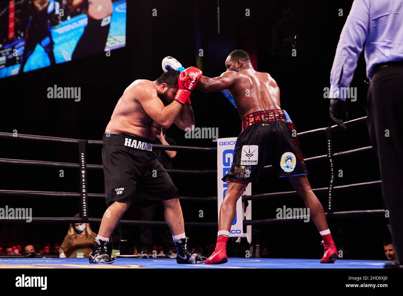 Hollywood, Florida, USA. 1st January, 2022. Frank Sanchez vs Christian ...