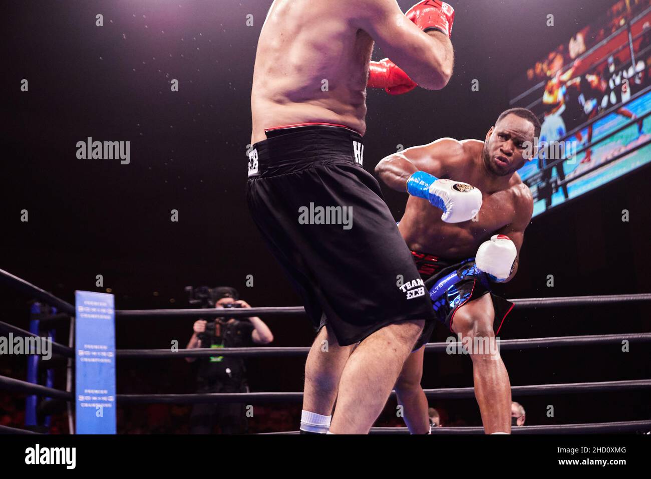 Hollywood, Florida, USA. 1st January, 2022. Frank Sanchez vs Christian ...