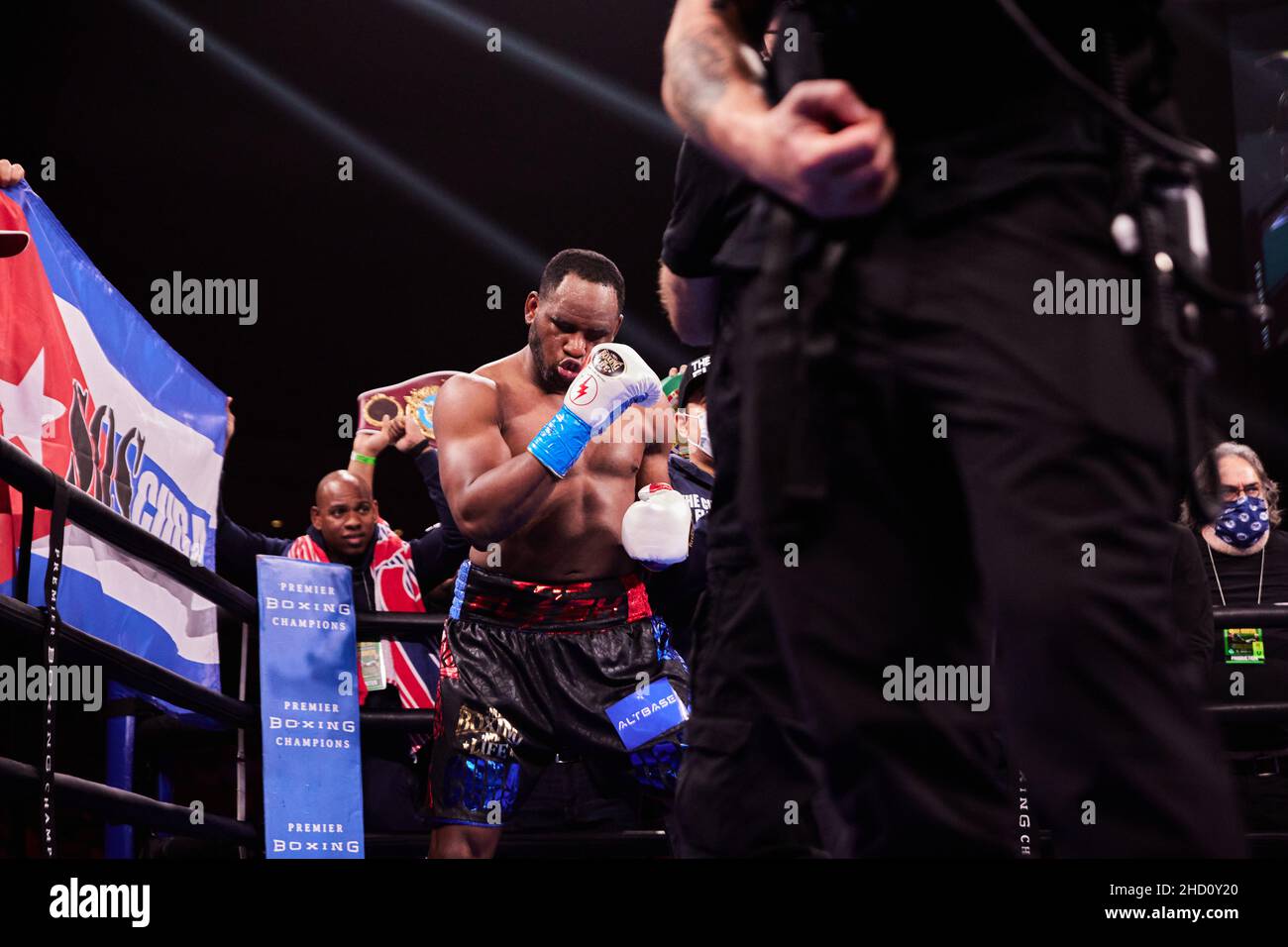 Christian hammer boxer hi-res stock photography and images - Alamy