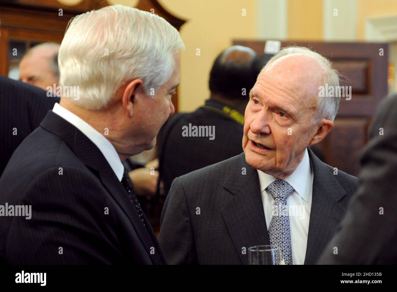 Robert Gates and Brent Scowcroft Stock Photo - Alamy
