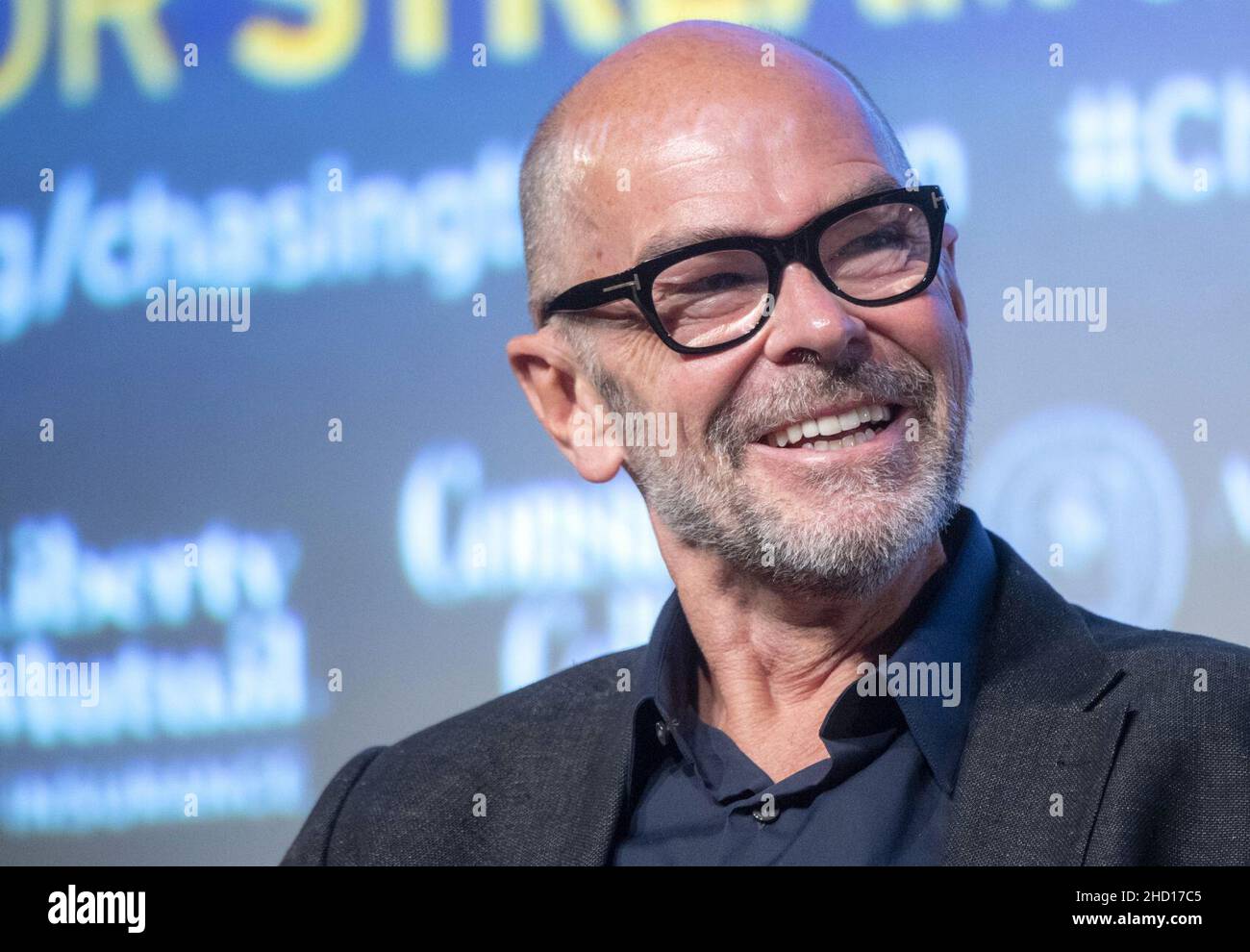 Robert stone hi-res stock photography and images - Alamy