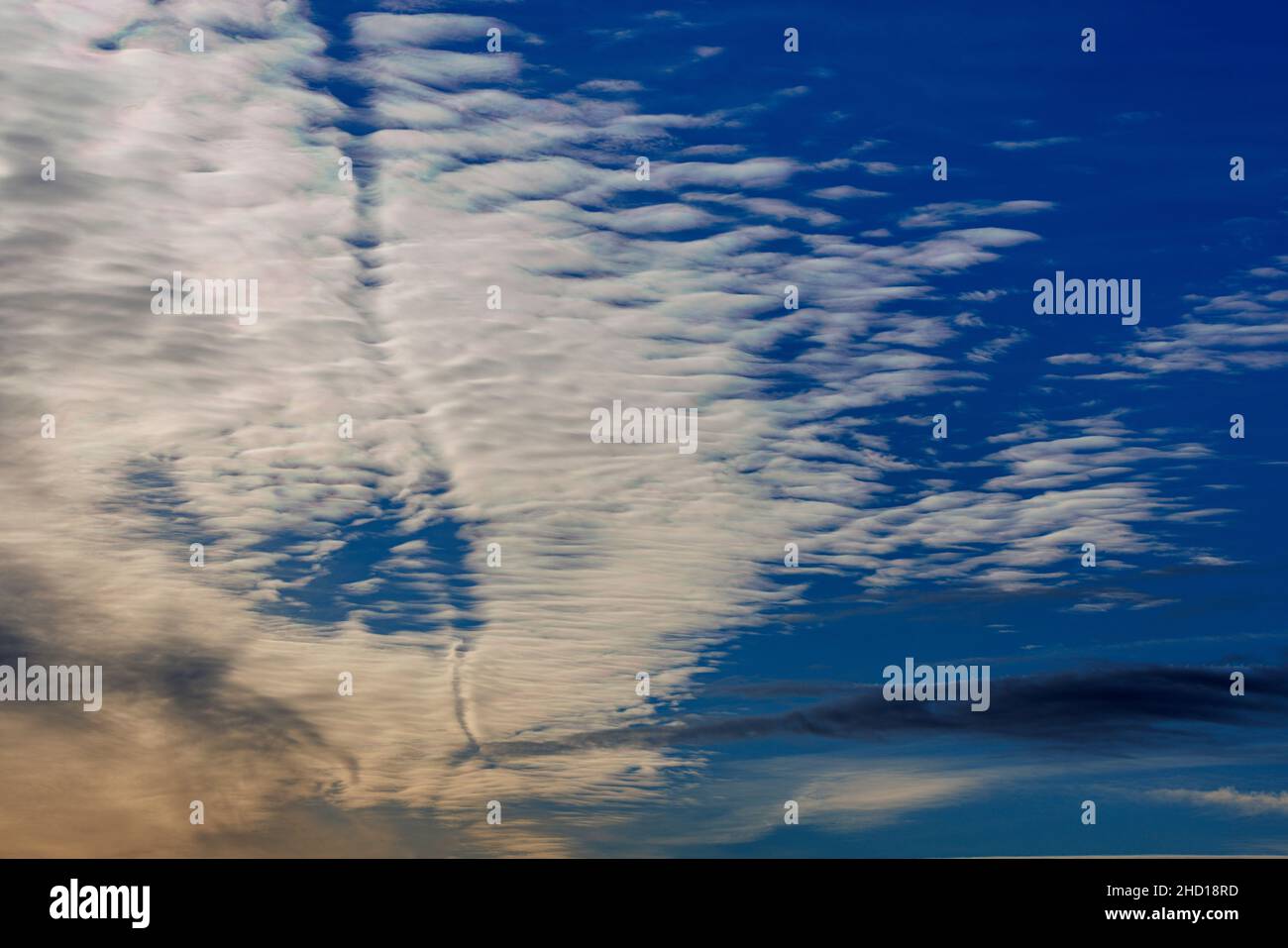 Dissipation trail hi-res stock photography and images - Alamy
