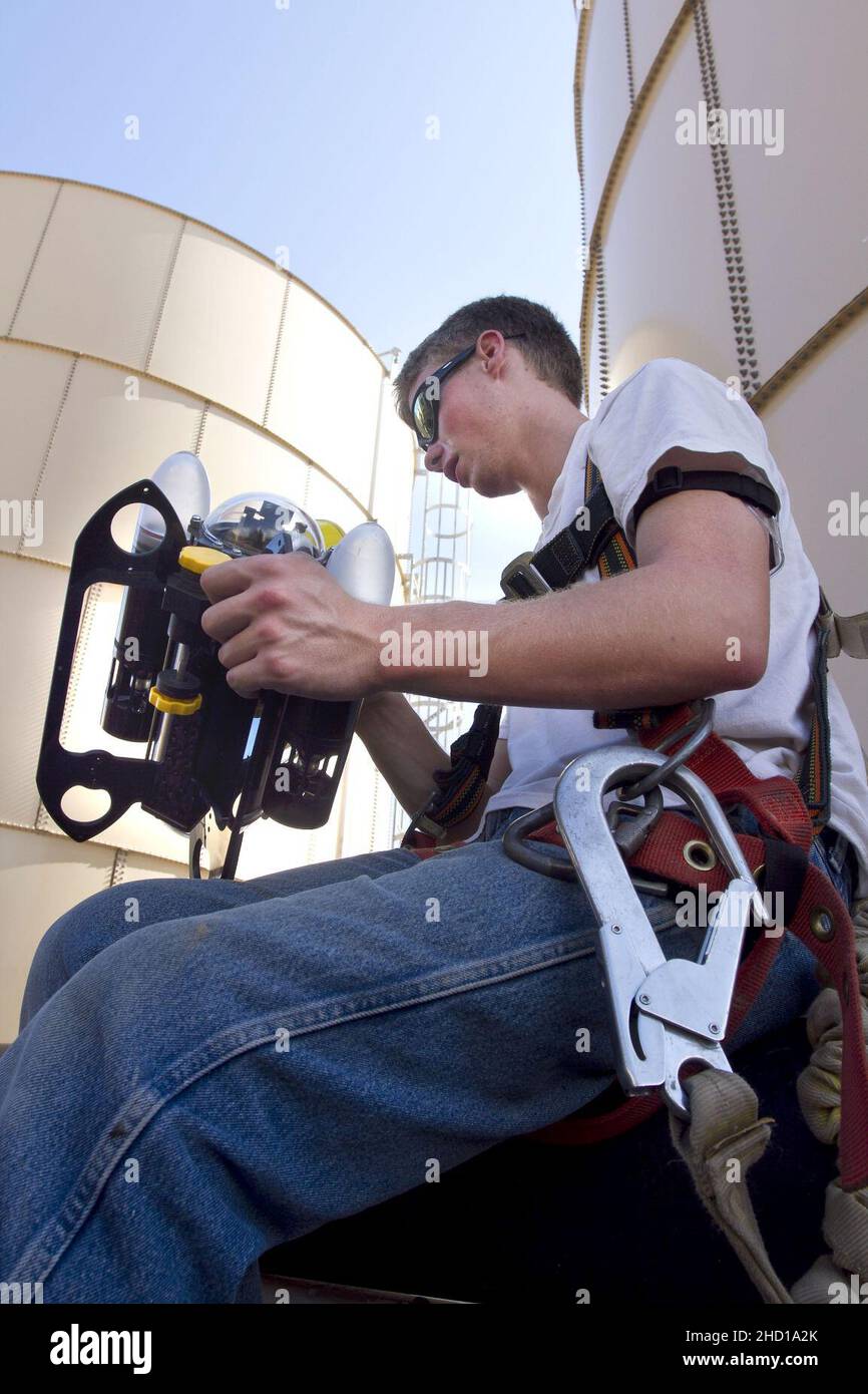 Robotic inspection of water tanks Stock Photo - Alamy