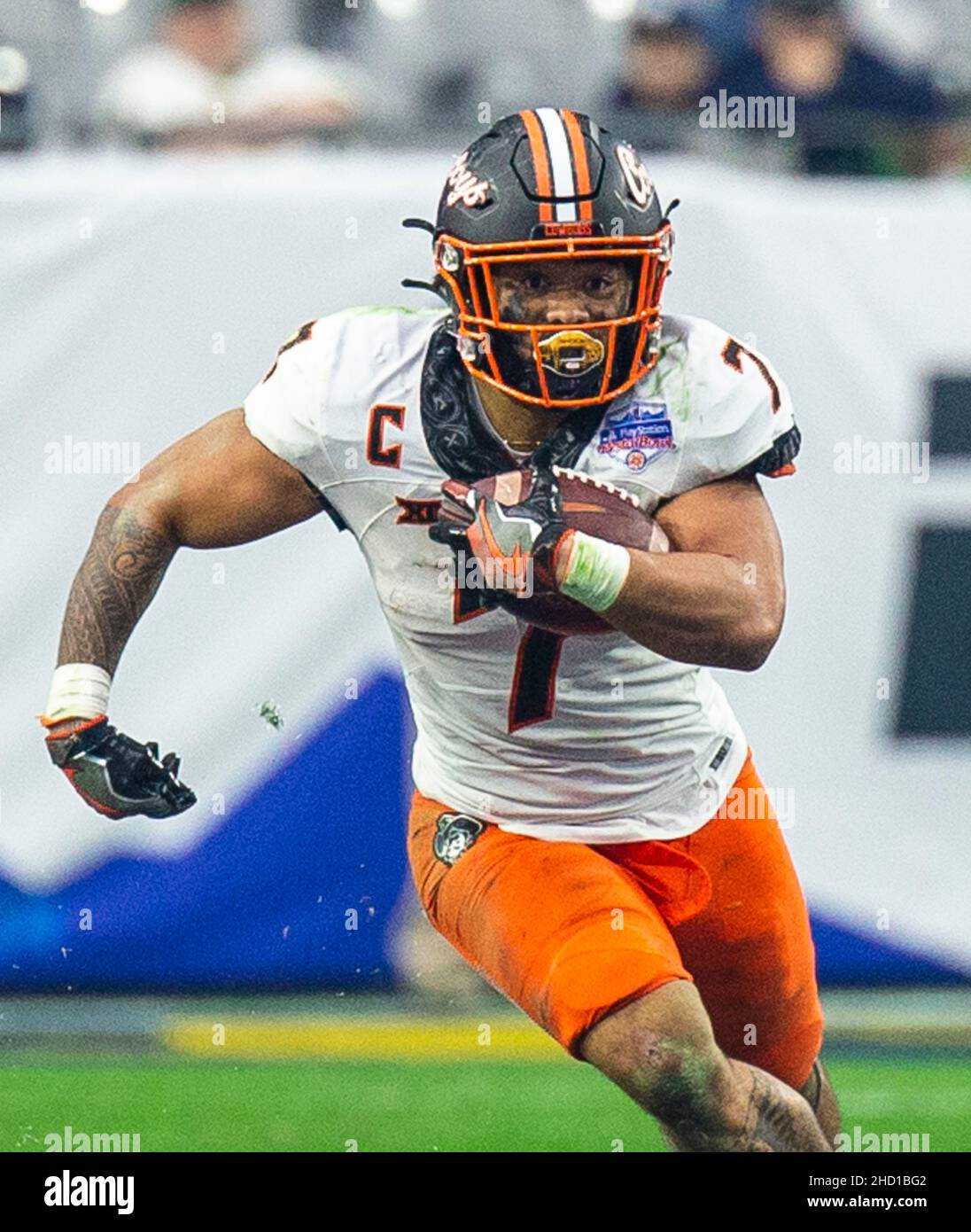 January 01 2022 Glendale, AZ U.S.A. Oklahoma State quarterback Spencer ...