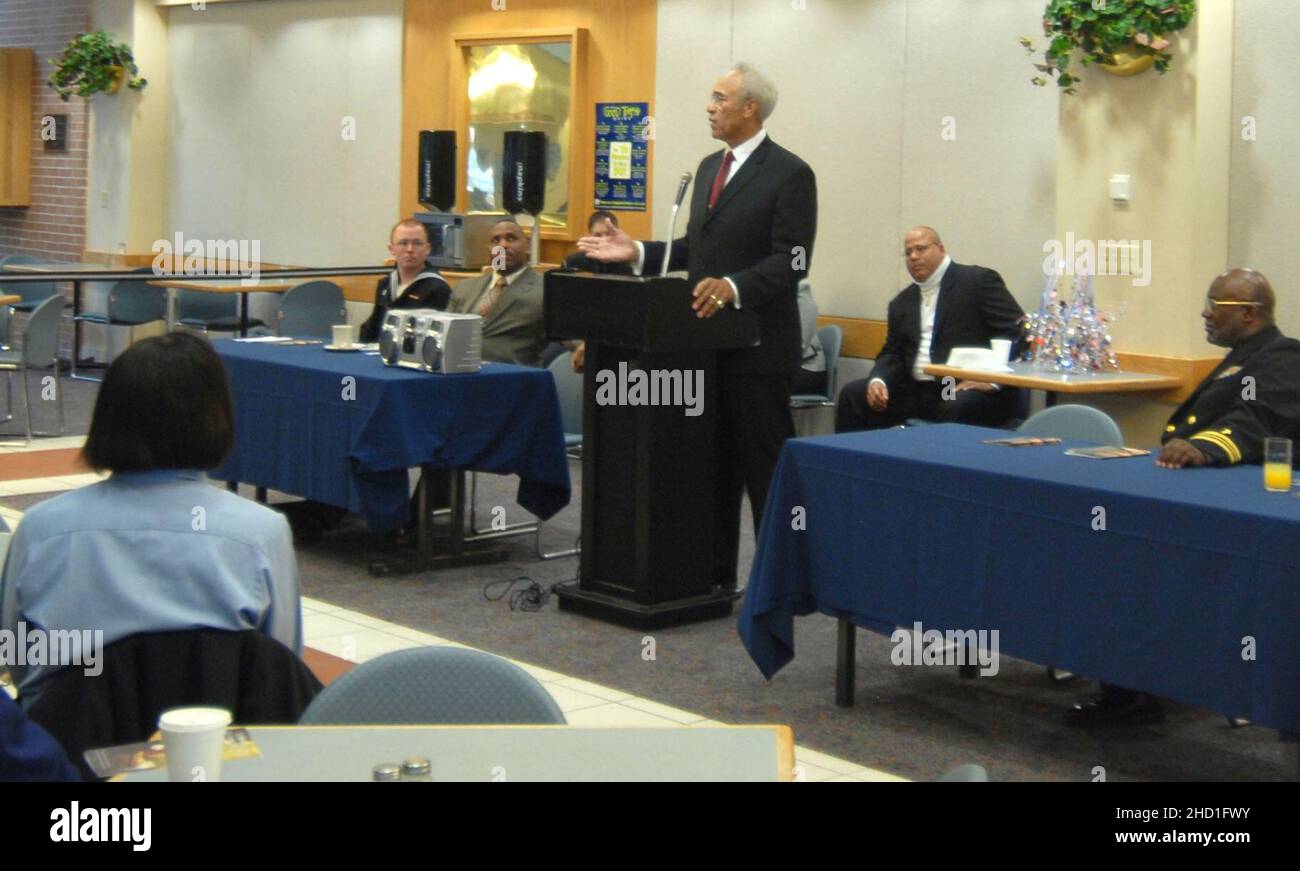 Roger brown hi-res stock photography and images - Alamy