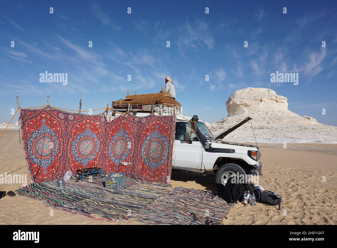 Jeep turns into camp to spend the night in the white desert, Egypt ...