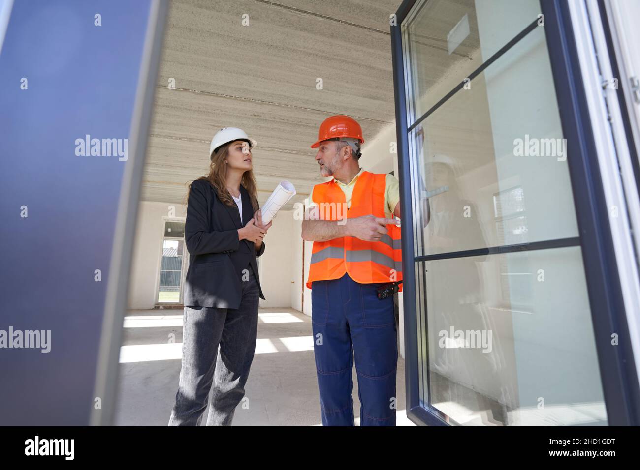 Woman civil engineer hi-res stock photography and images - Alamy