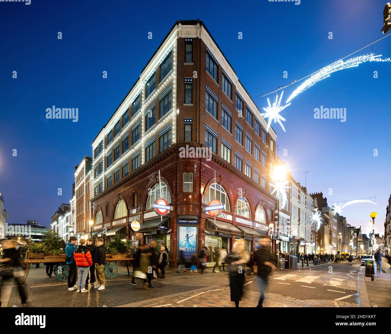 Long Acre, Covent Garden, London, England Stock Photo - Alamy