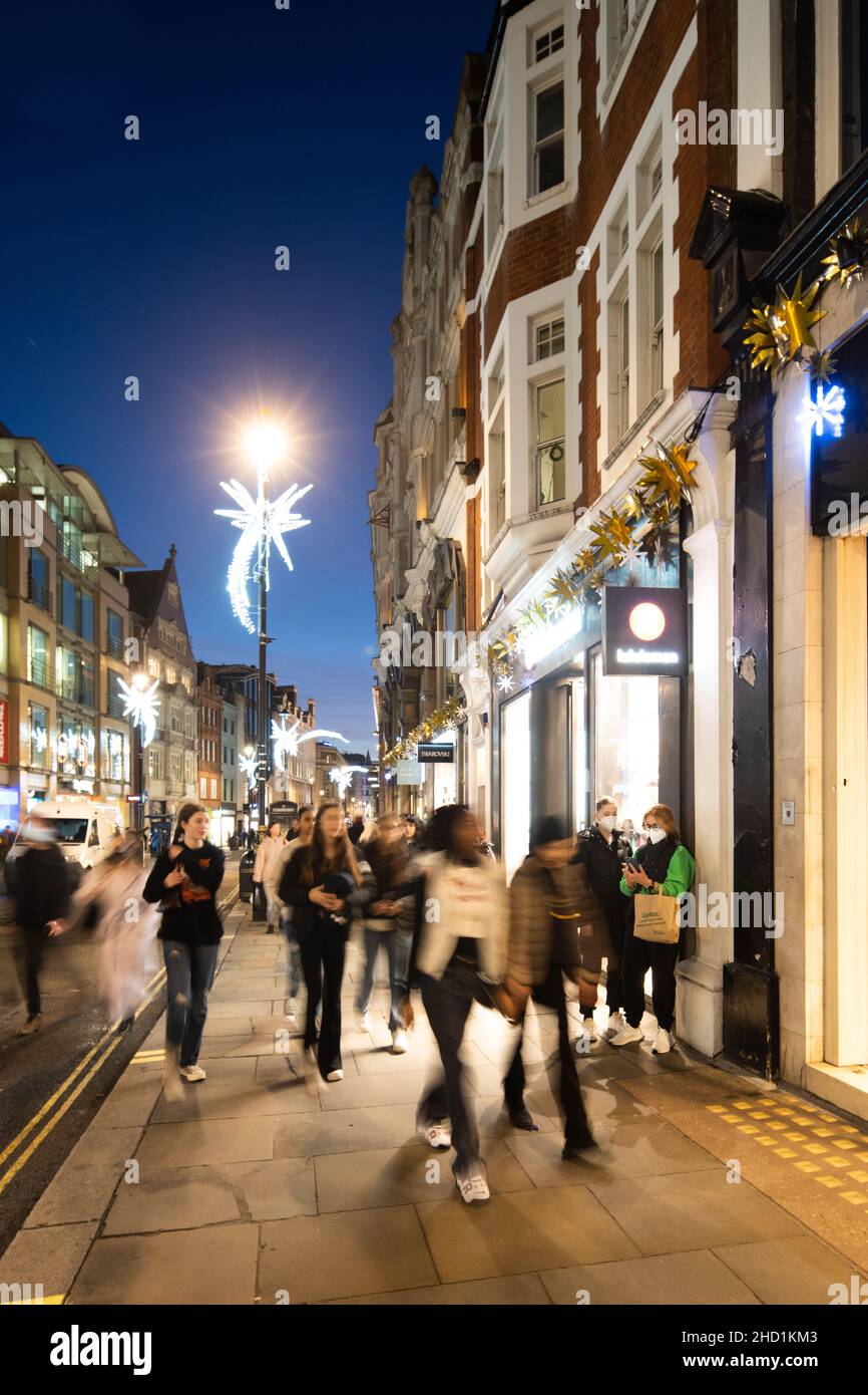 Long Acre, Covent Garden, London, England Stock Photo - Alamy