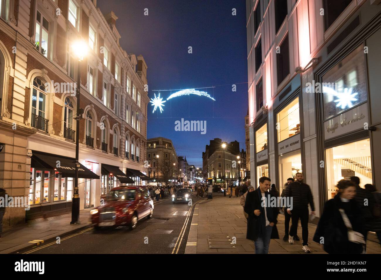 Long Acre, Covent Garden, London, England Stock Photo - Alamy