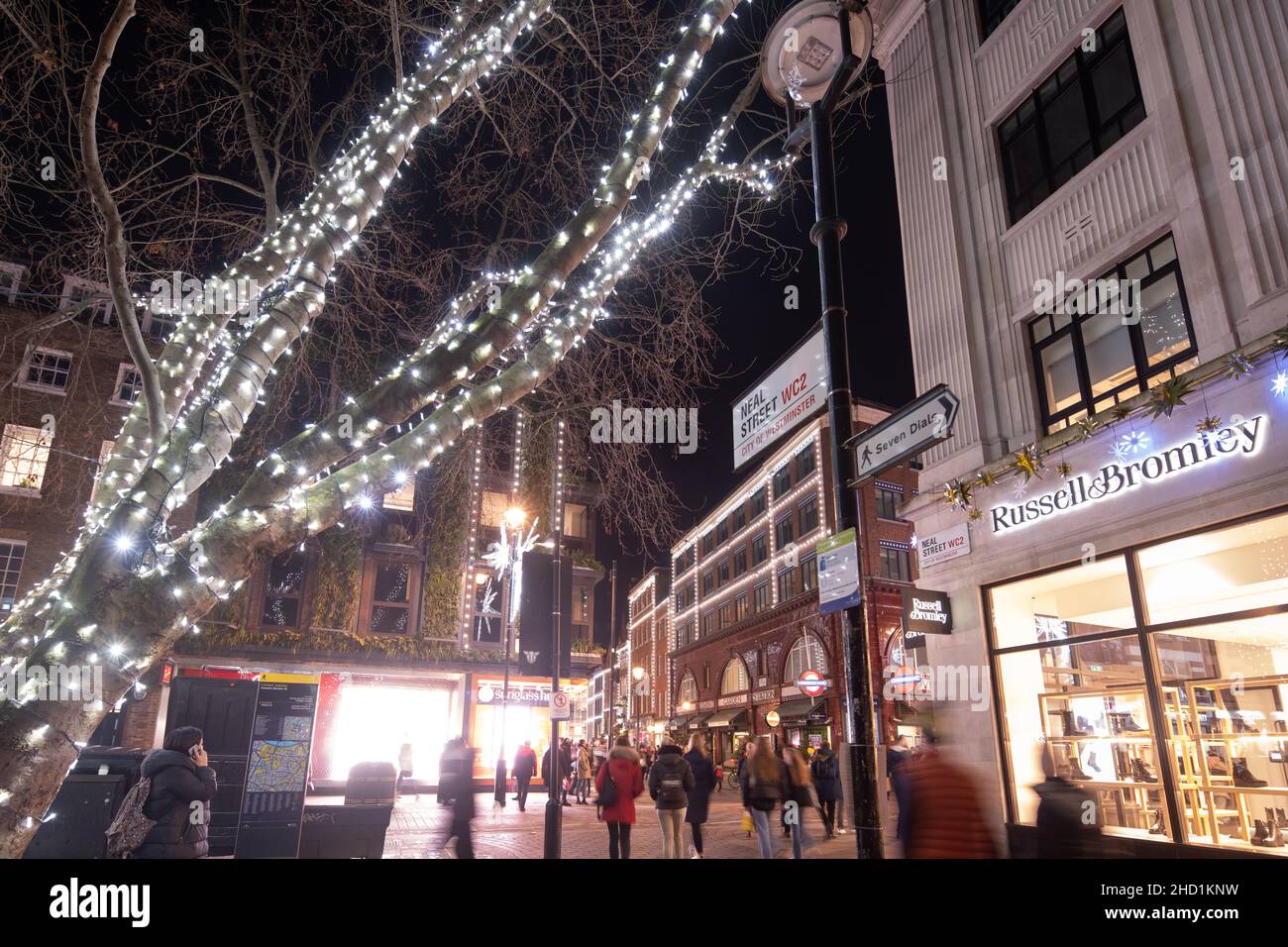 Long Acre, Covent Garden, London, England Stock Photo - Alamy