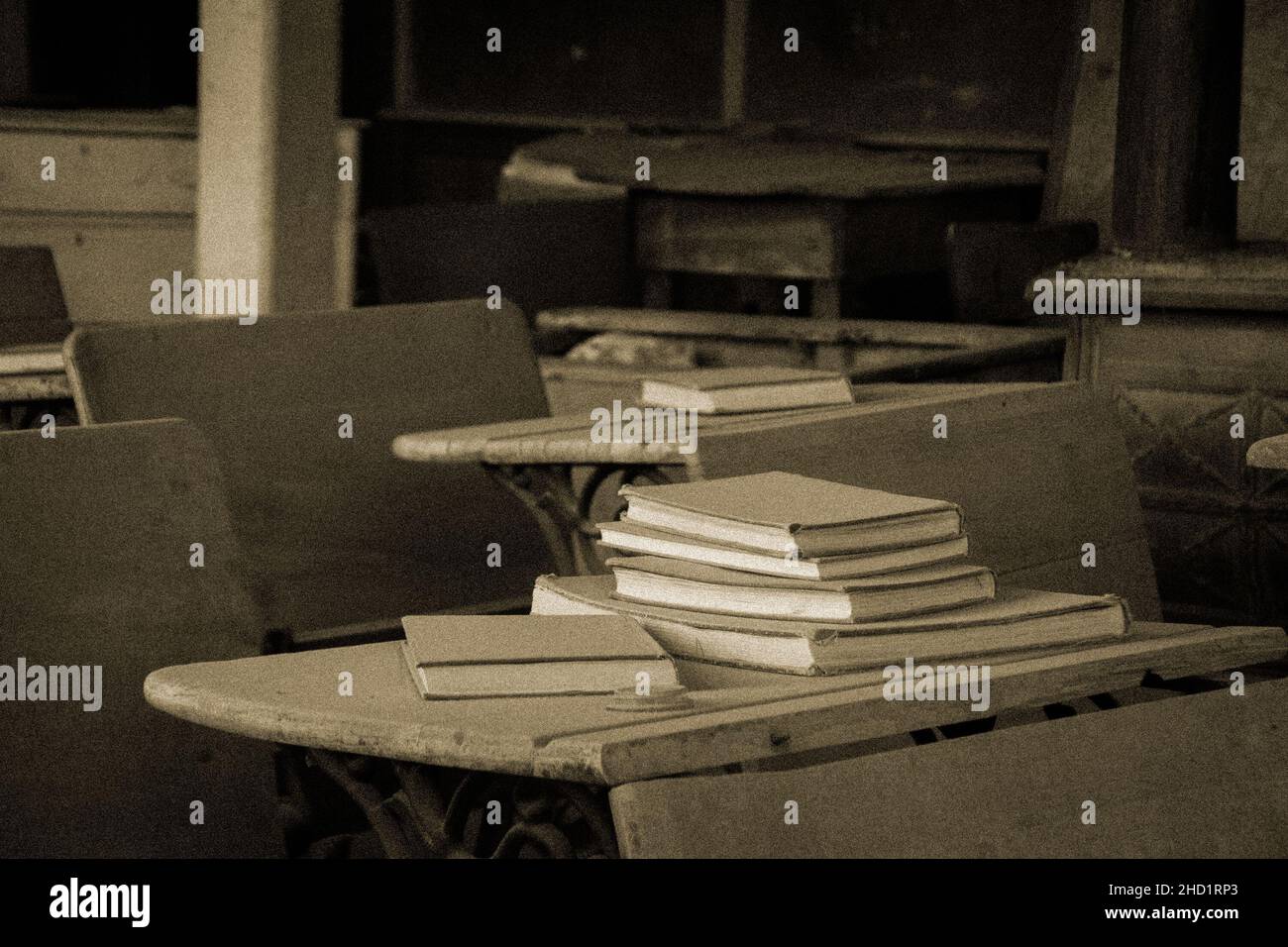 Old textbooks hi-res stock photography and images - Alamy