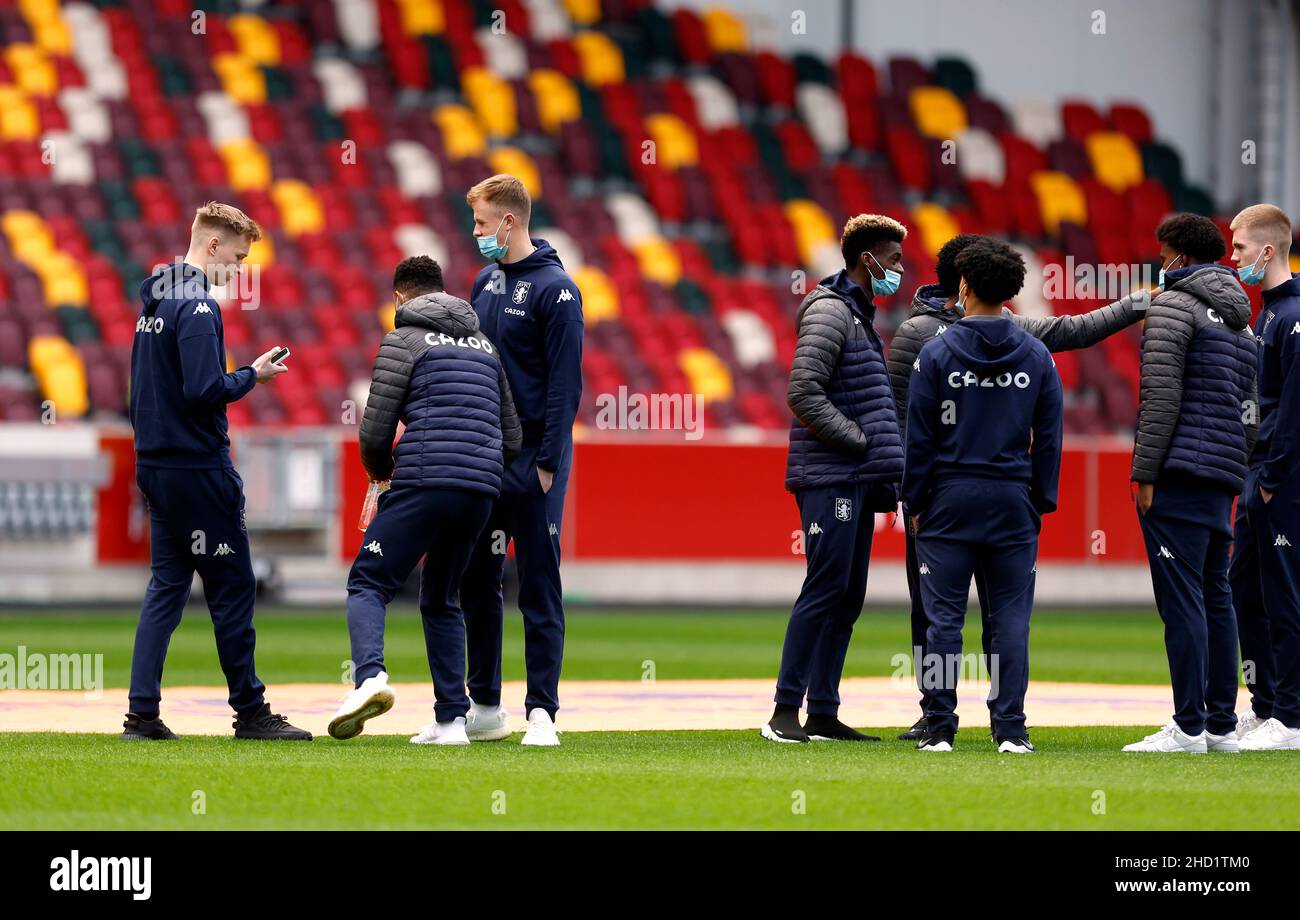 Aston villa brentford players hi-res stock photography and images - Alamy