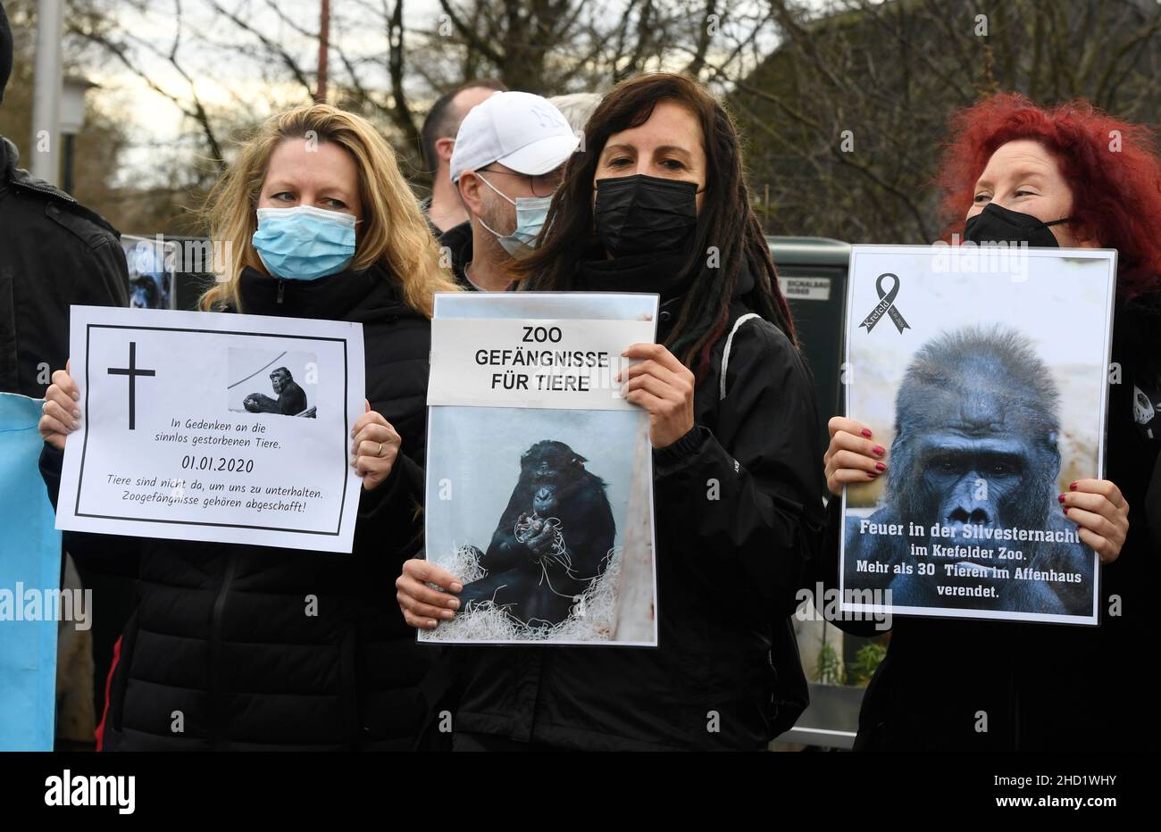 Krefeld, Germany. 02nd Jan, 2022. "Zoo Prisons for Animals" is written ...