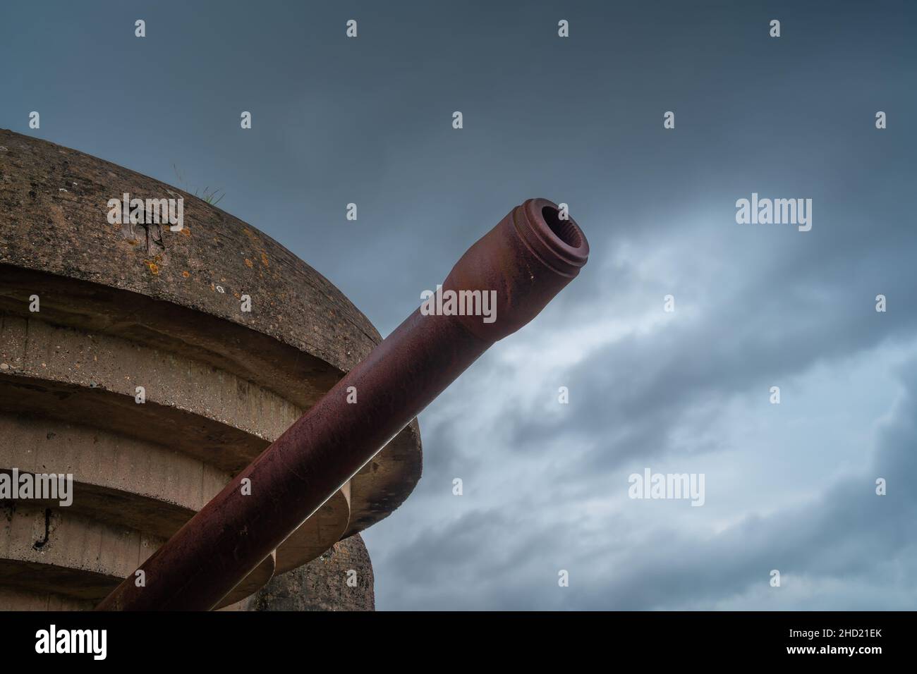 Omaha beach normandy france bunker hi-res stock photography and images ...