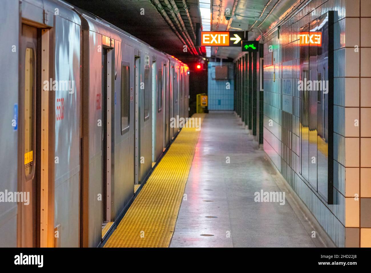 Empty TTC subway platform with a train to the left. Jan. 2, 2022 Stock ...