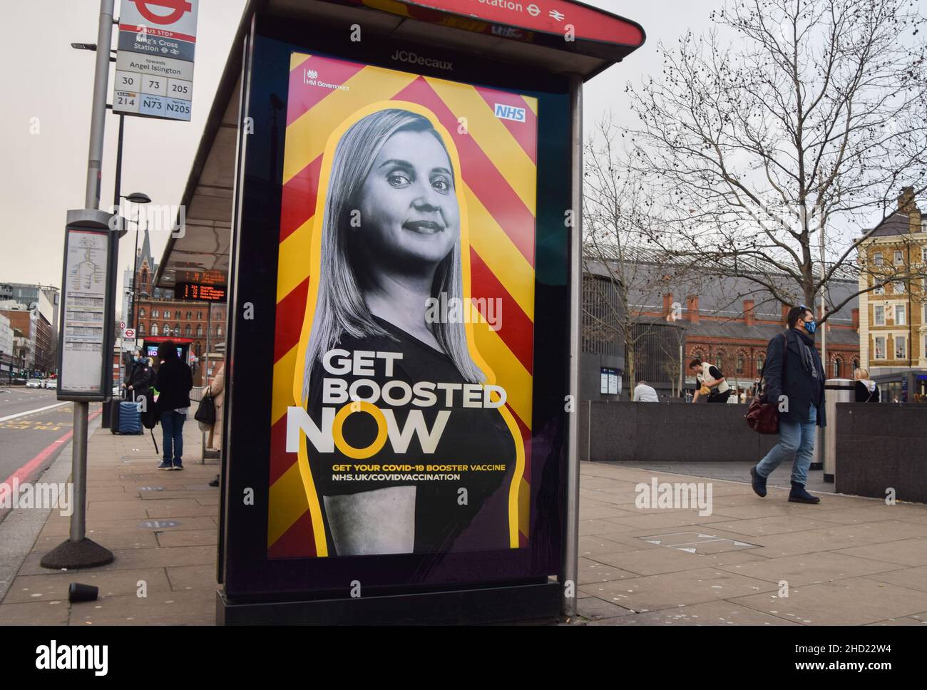 Bus stop advert hi-res stock photography and images - Alamy