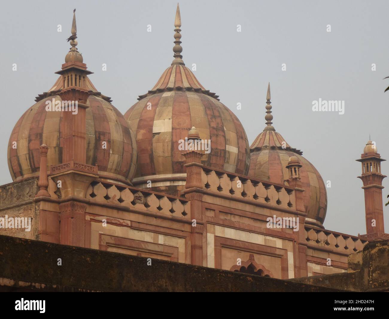Three-domed mosque at Safdarjung's tomb complex Stock Photo - Alamy