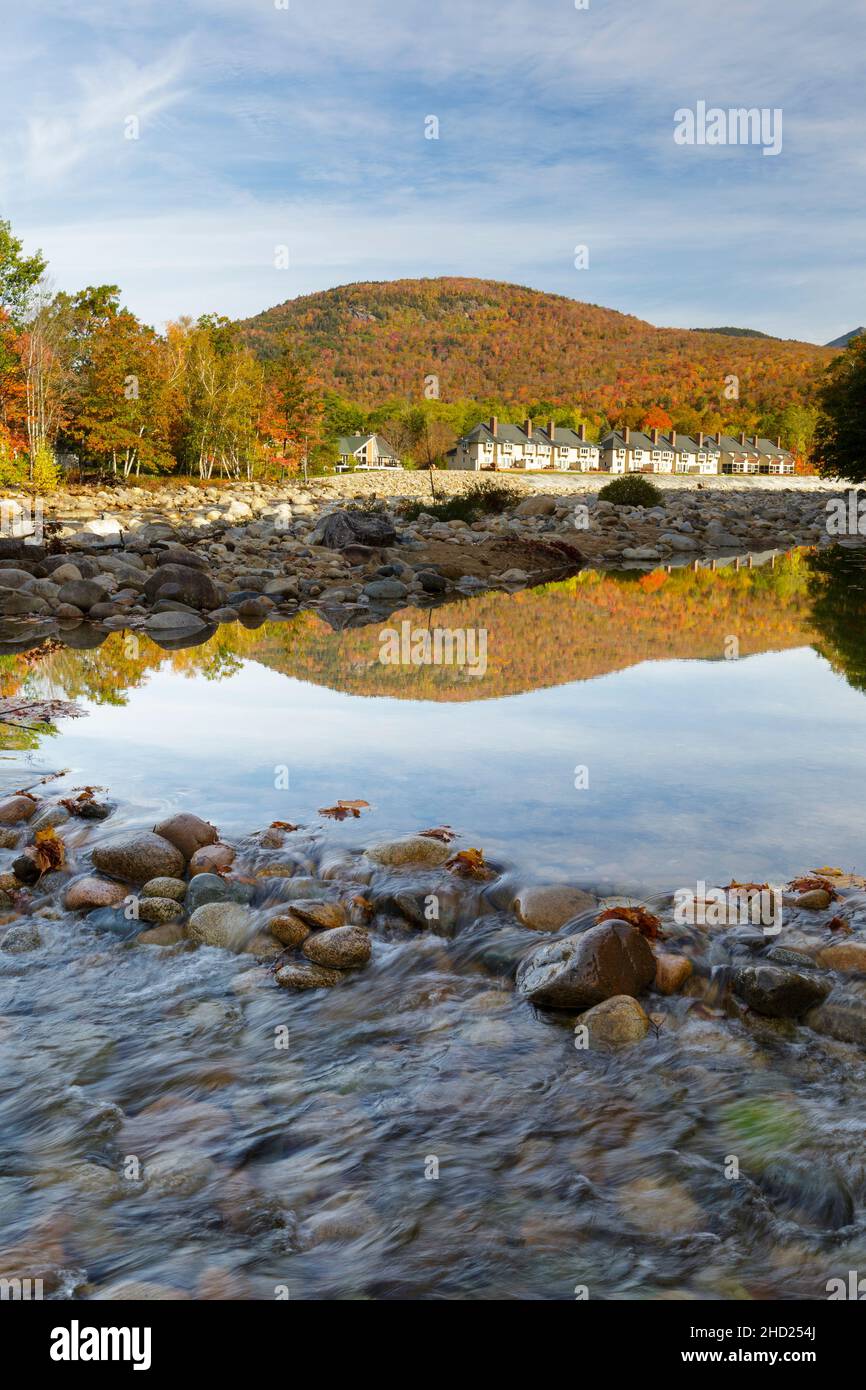 Autumn foliage on Little Coolidge Mountain from along the East Branch ...