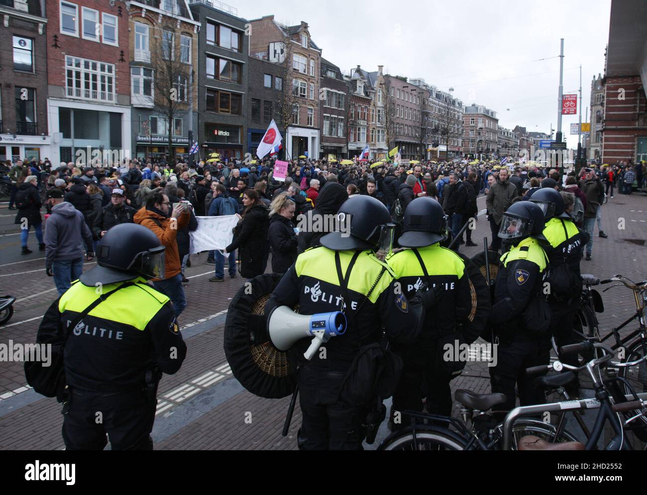 Far right delta variant hi-res stock photography and images - Alamy