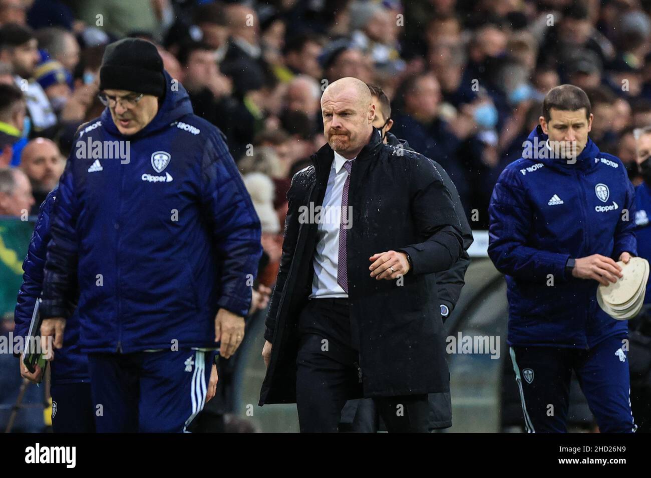 Burnley manager sean dyche at half time hi-res stock photography and ...