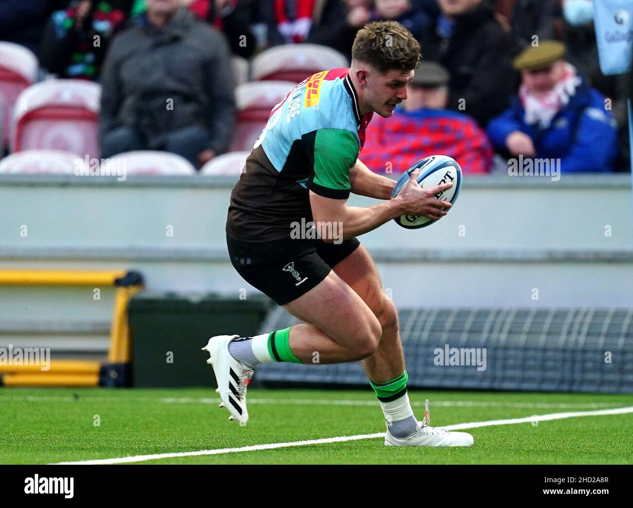 Harlequins Luke Northmore scores his side's first try of the game ...