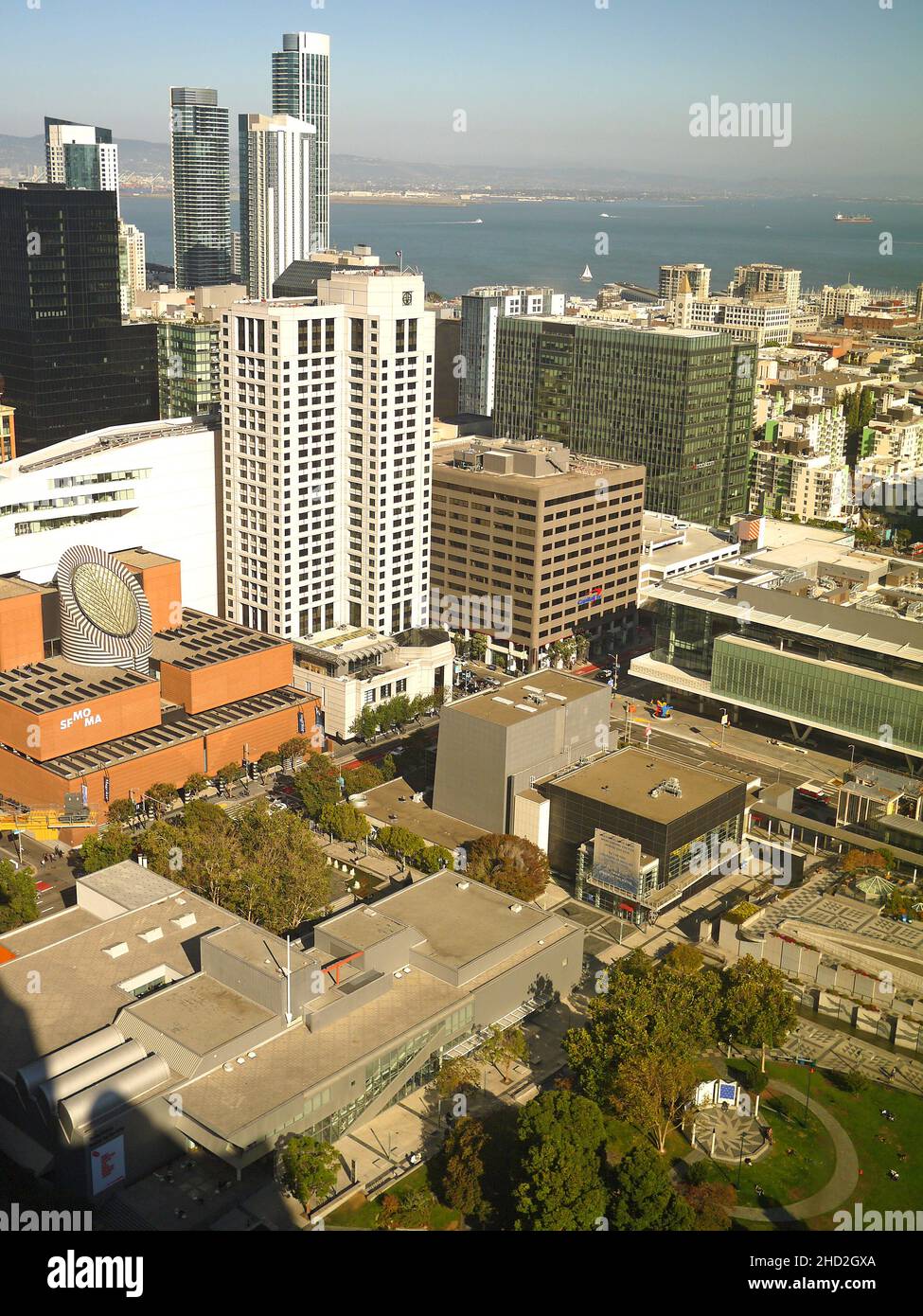 American sprawl architecture hi-res stock photography and images - Alamy