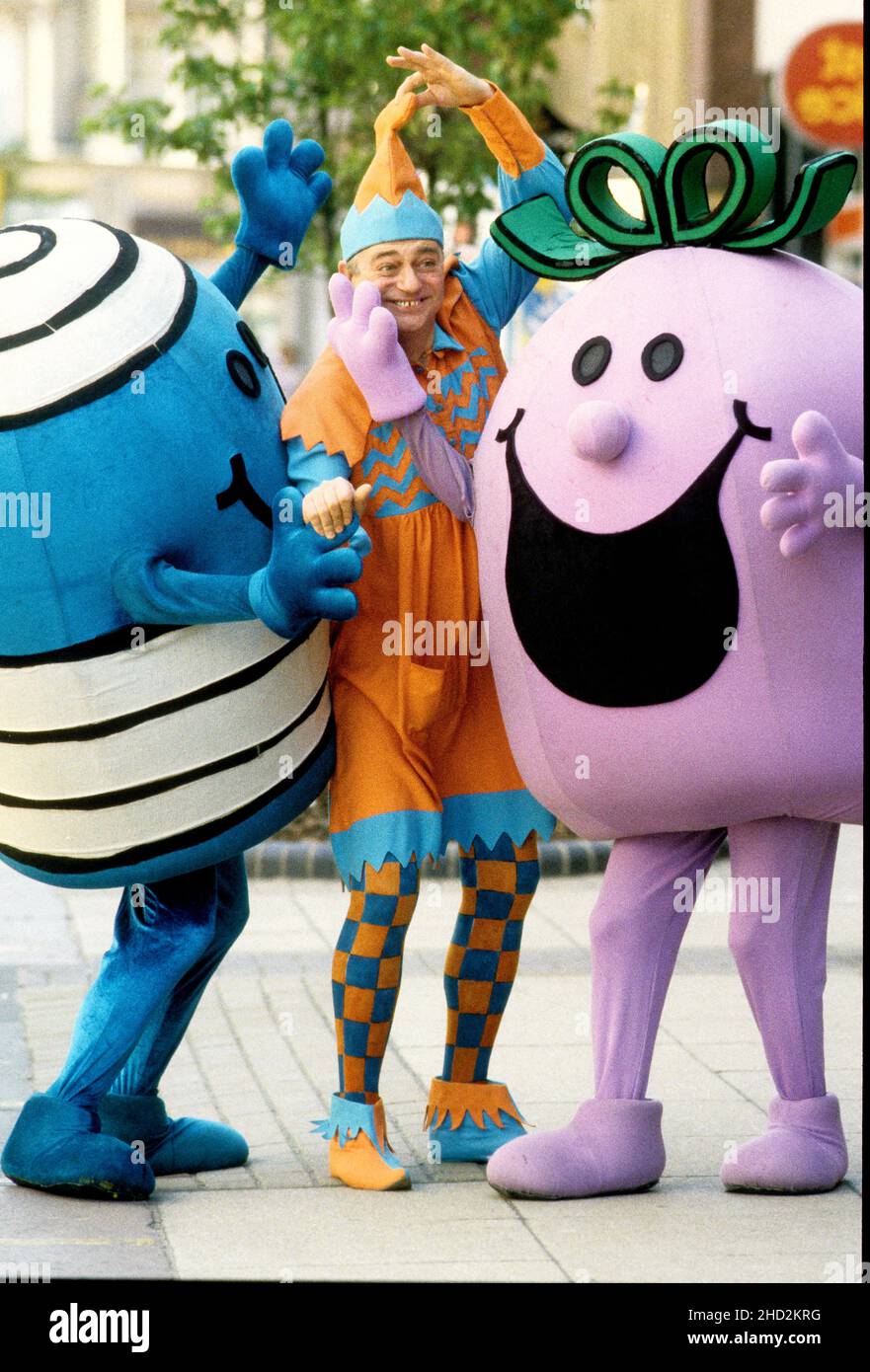 Actor Roy Hudd with 'Mr Men' characters 1988 Stock Photo - Alamy