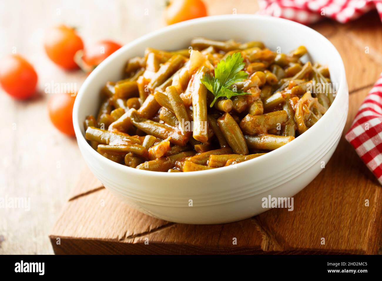 Green beans tomato sauce hi-res stock photography and images - Alamy