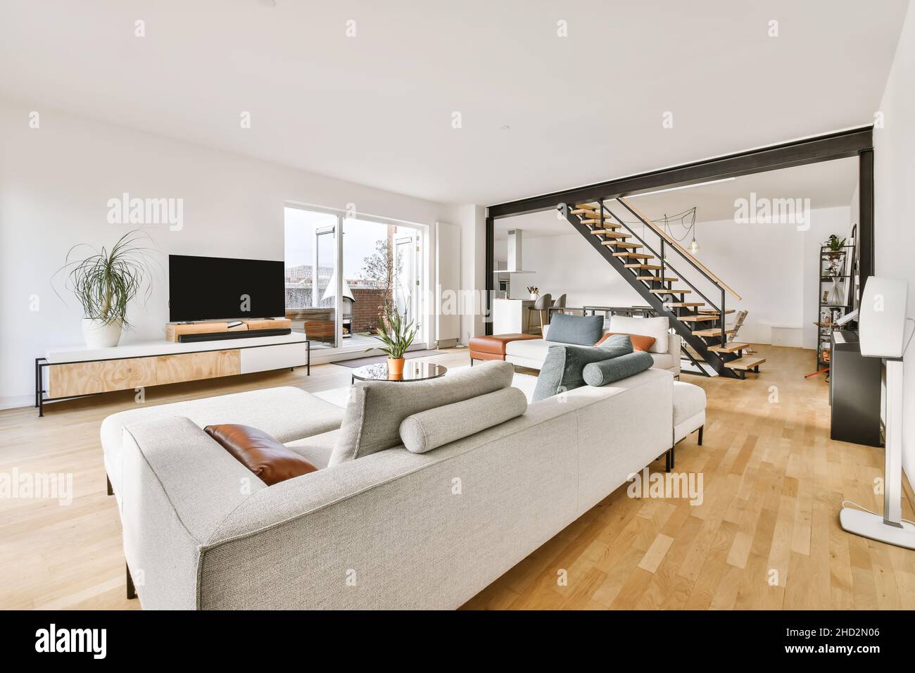 Interior of a beautiful living room. Modern and luxury house design ...