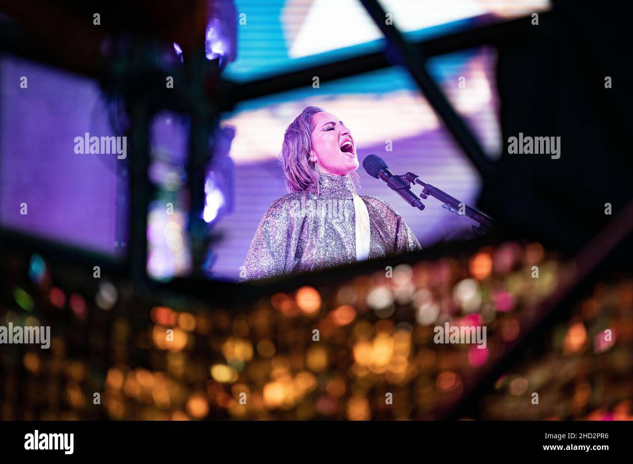 New York, USA. 31st Dec, 2021. Singer KT Tunstall performs during the ...