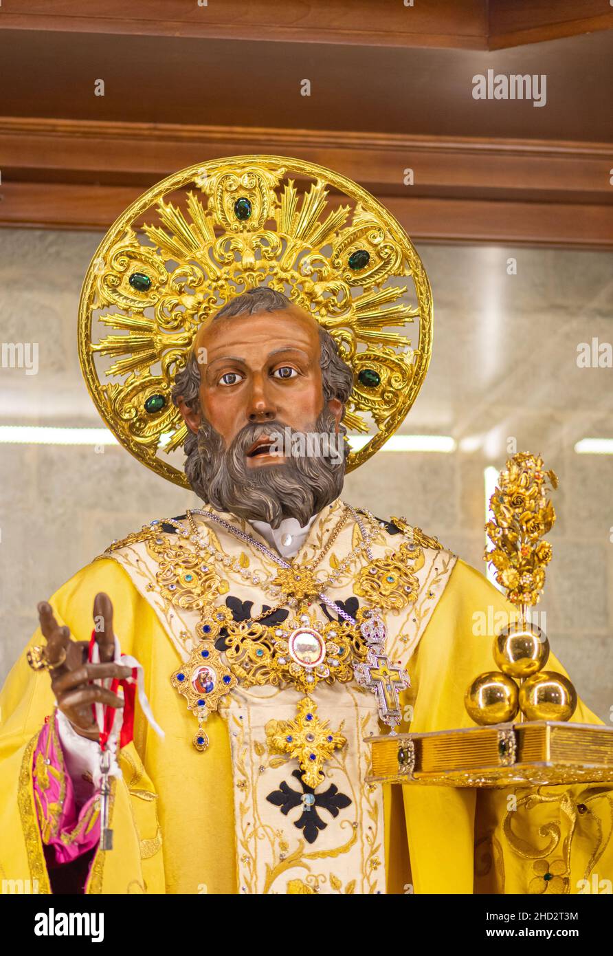 Saint Nicolas statue, Basilica San Nicola di Bari, Basilica of Saint ...