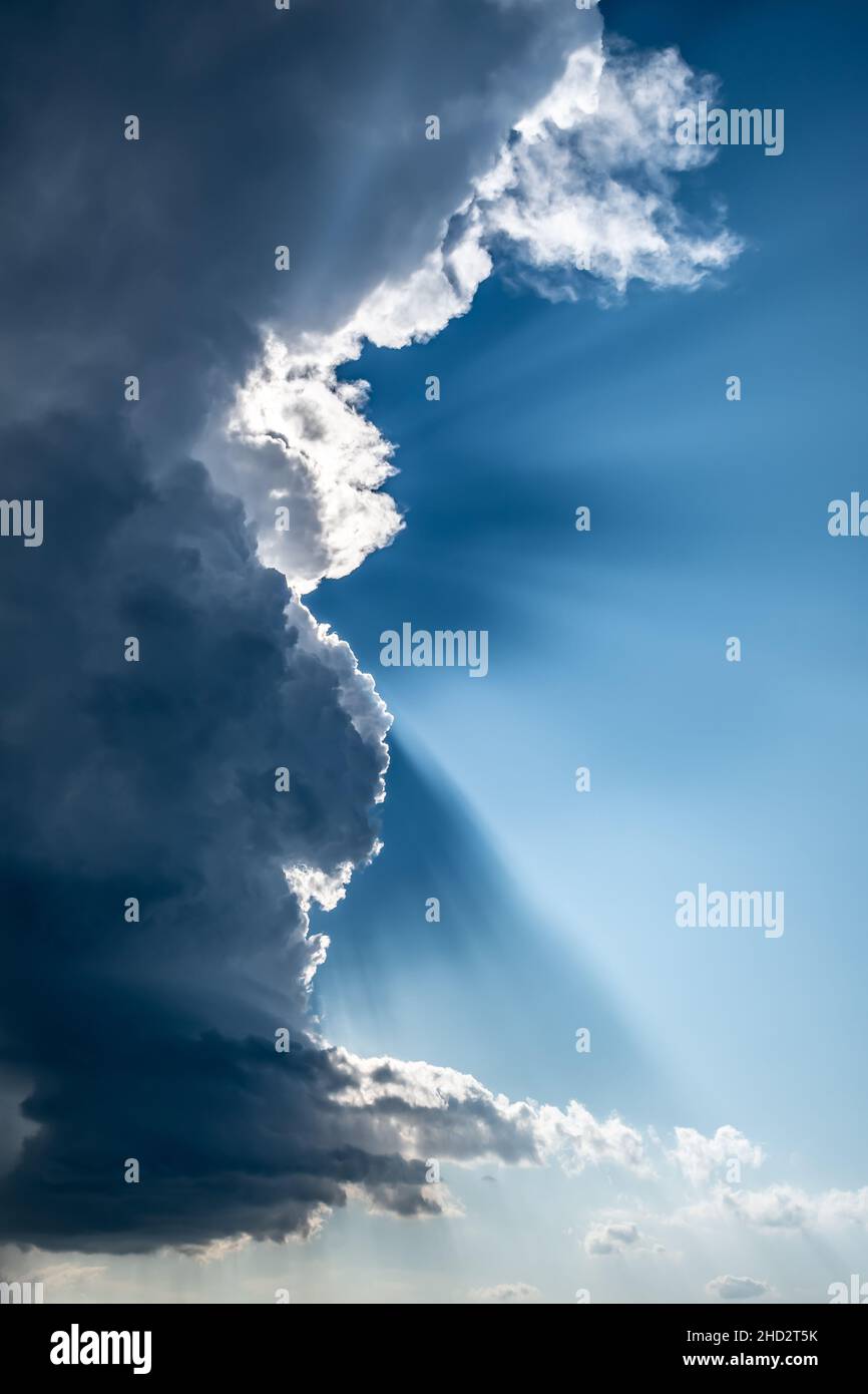 Sunlight burst through storm hi-res stock photography and images - Alamy