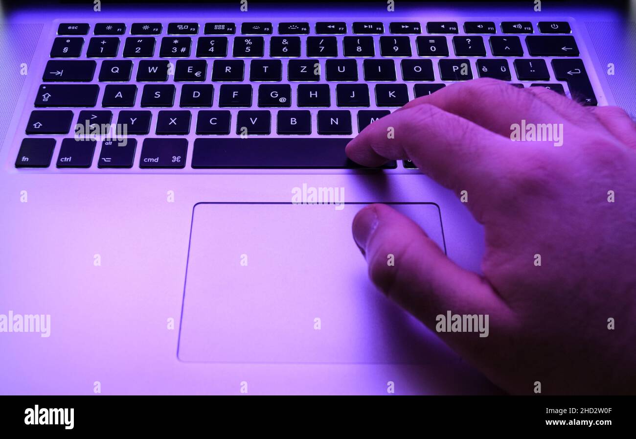 Hand typing computer top view hi-res stock photography and images - Alamy
